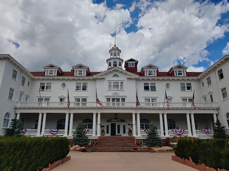 The Stanley Hotel – The Wandering Cryptid